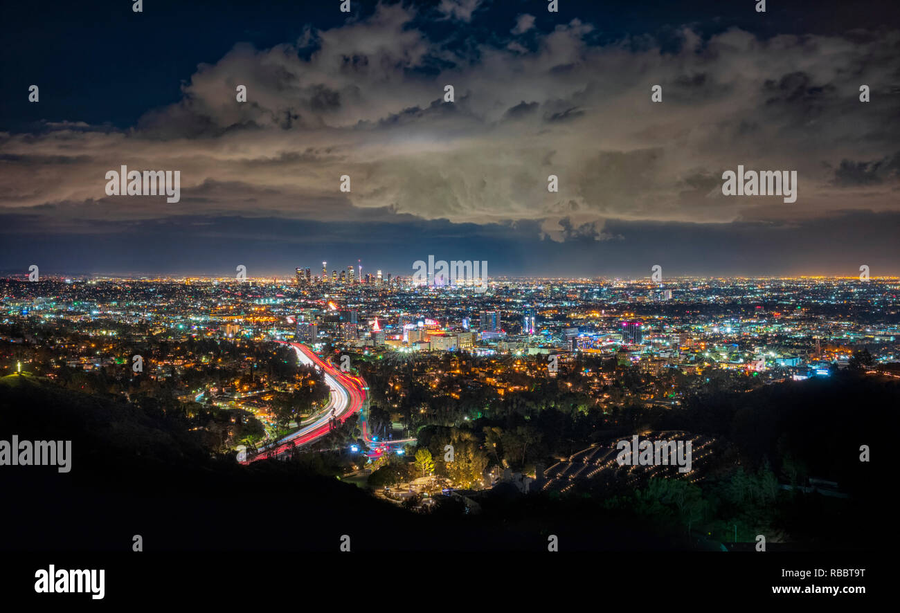 Los angeles mulholland drive sunset hi-res stock photography and images ...