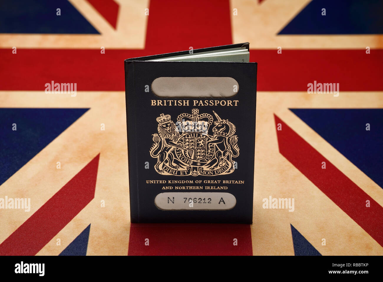 Old blue passport uk hi-res stock photography and images - Alamy