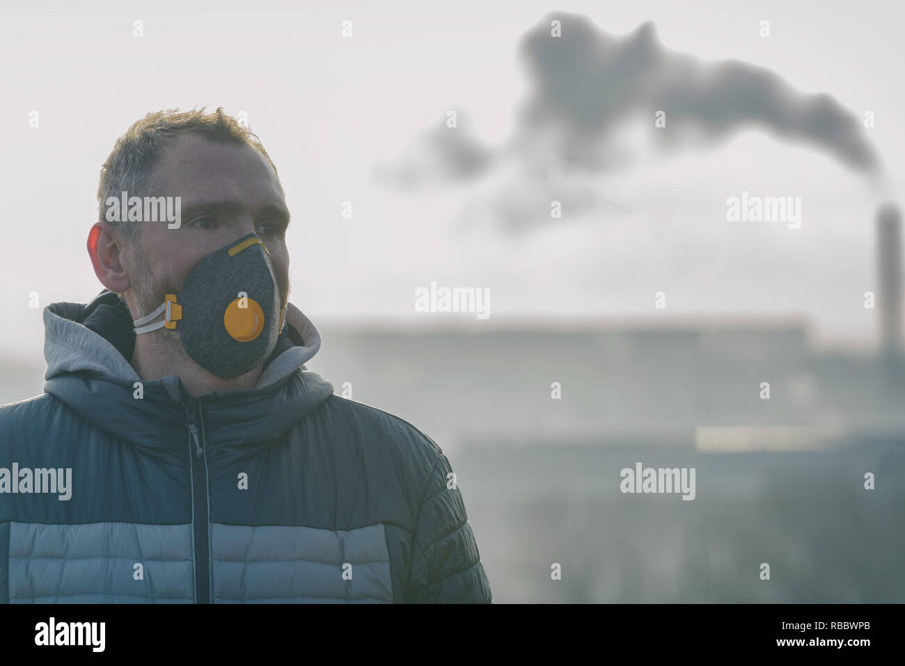 Man wearing gas mask in hi-res stock photography and images - Alamy