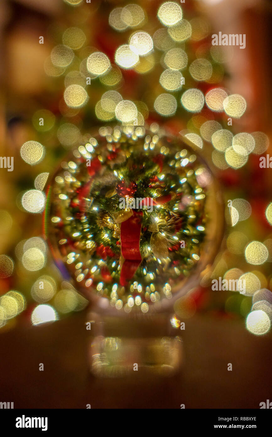 Crystal ball photo of a Christmas tree Stock Photo - Alamy