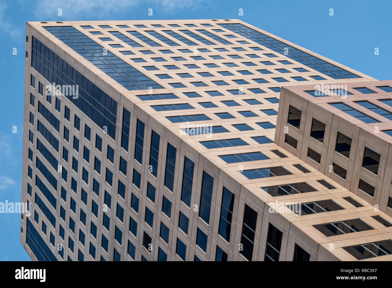 the splendor of boring commercial architecture Stock Photo - Alamy