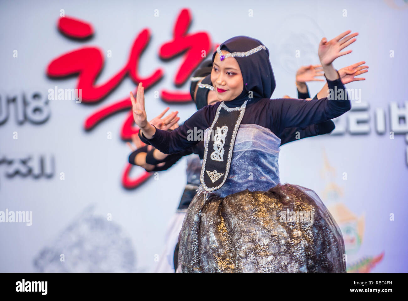 ANDONG , SOUTH KOREA - OCT 01 : Indonesian dancer from Sma Nasima ...