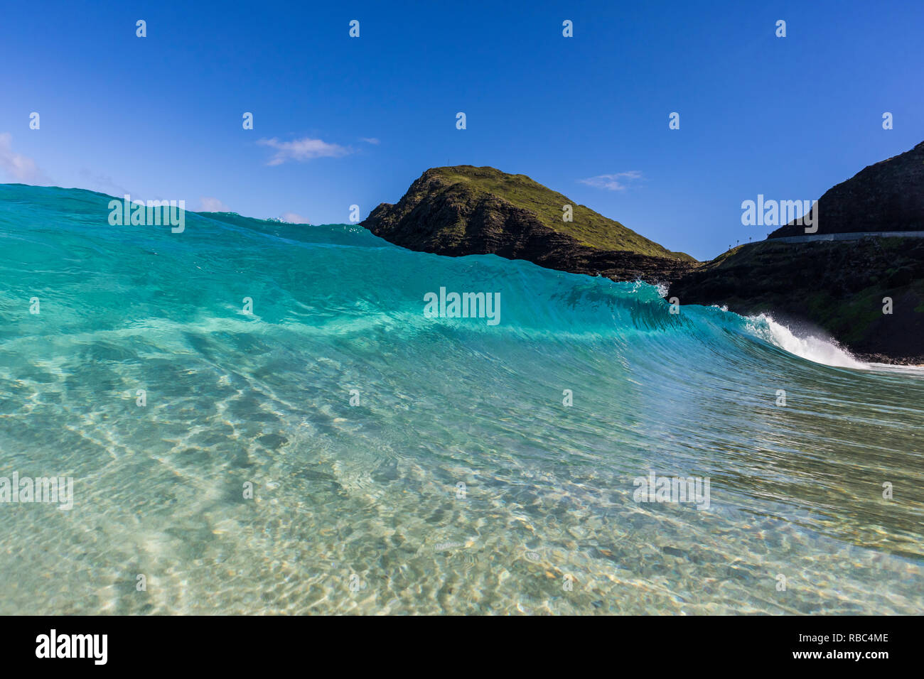 Shorebreak waves beach hawaii hi-res stock photography and images - Alamy