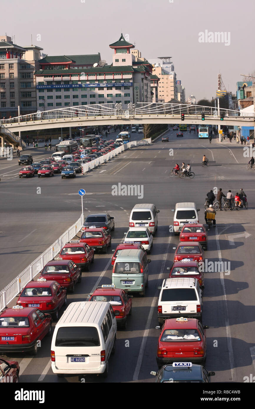 Vehicles beijing hi-res stock photography and images - Alamy