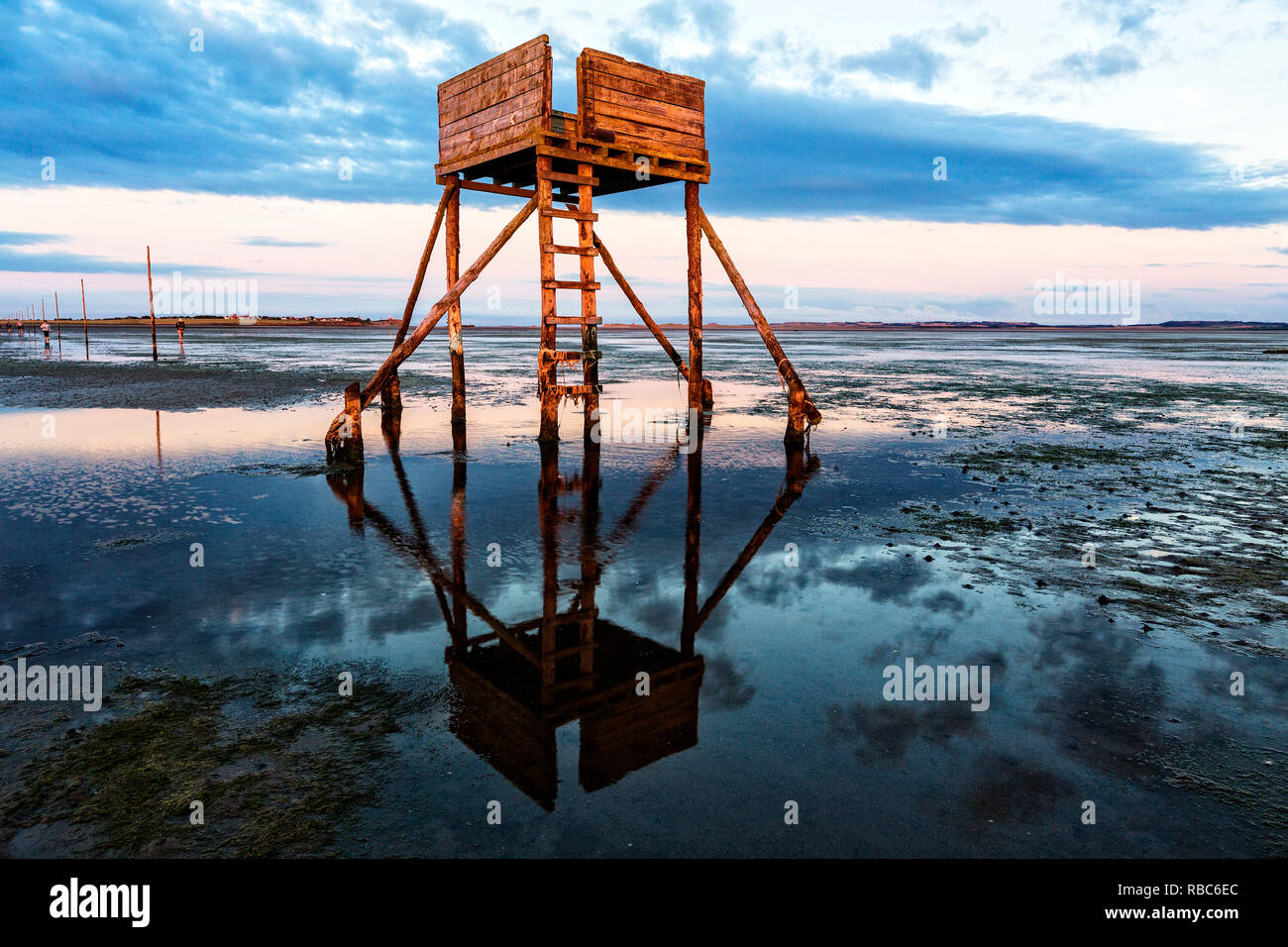 Refuge box hi-res stock photography and images - Alamy