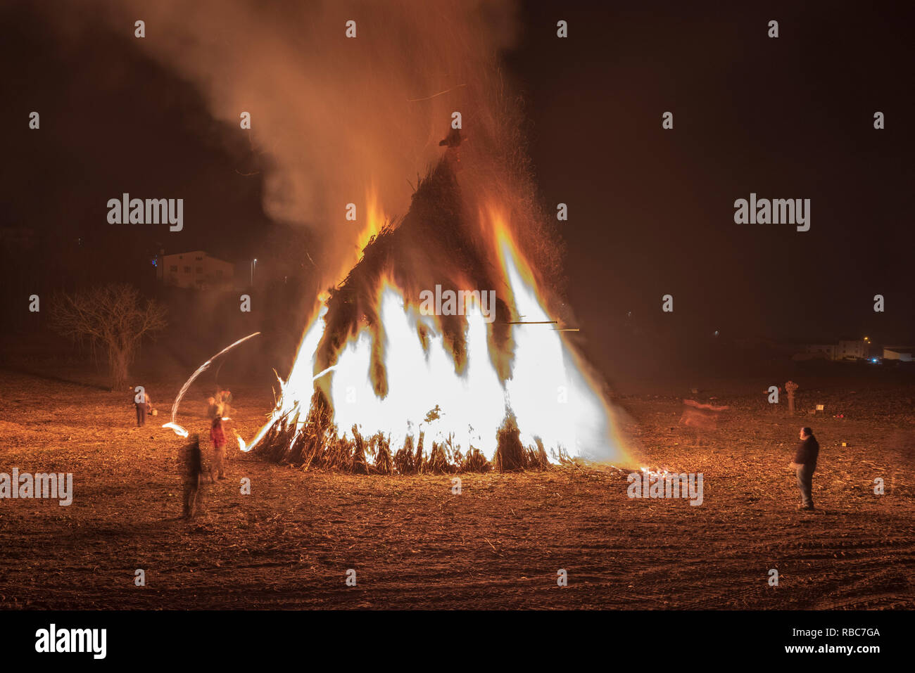 The ancient rites of the epiphanic fires in Friuli. Pignarul and ...