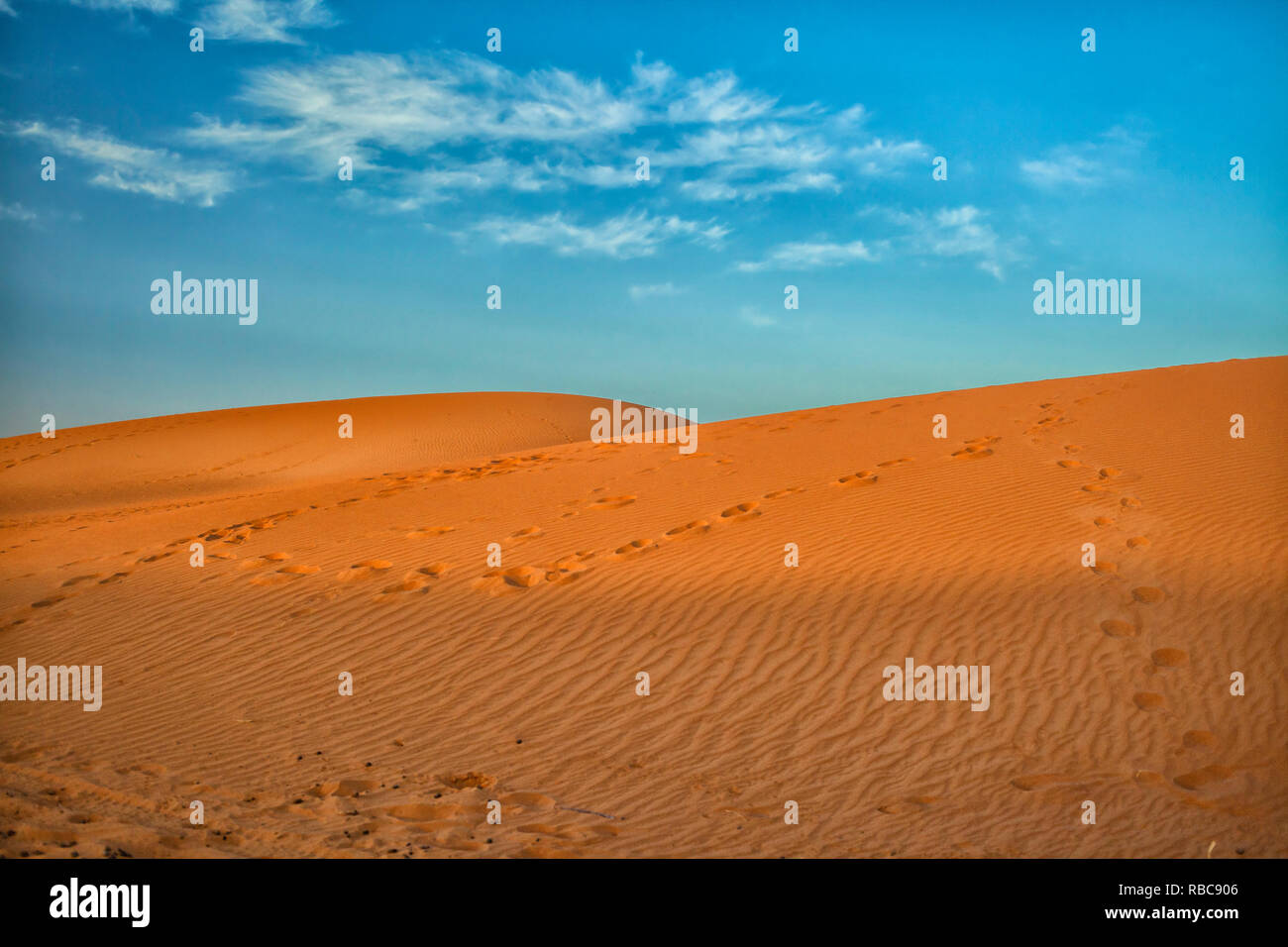 Niger desert weathering hi-res stock photography and images - Alamy