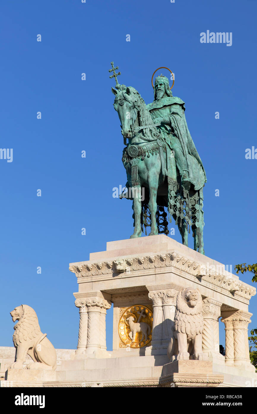 Statue of st istvan hi-res stock photography and images - Alamy