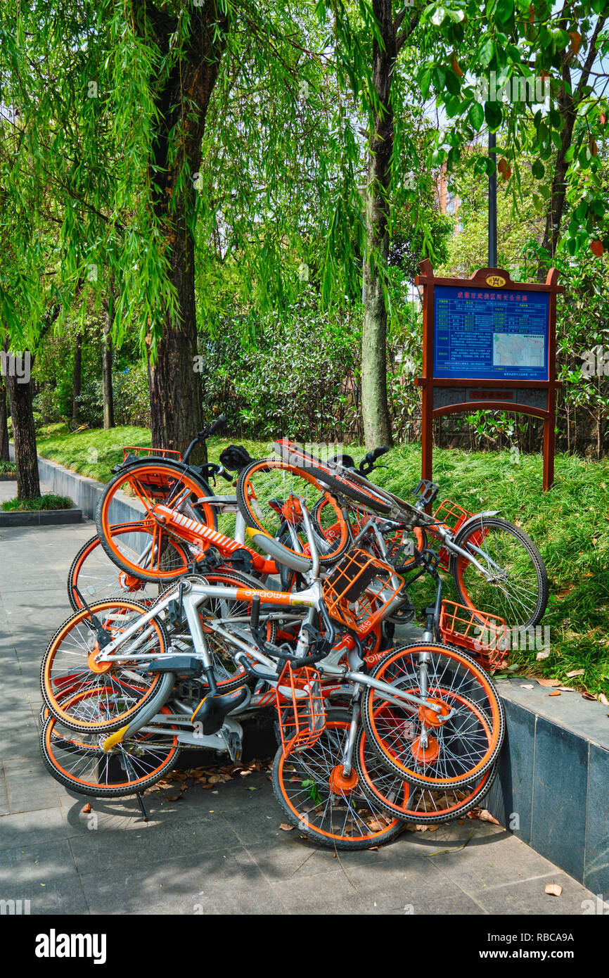 Chinese share bikes hi-res stock photography and images - Alamy