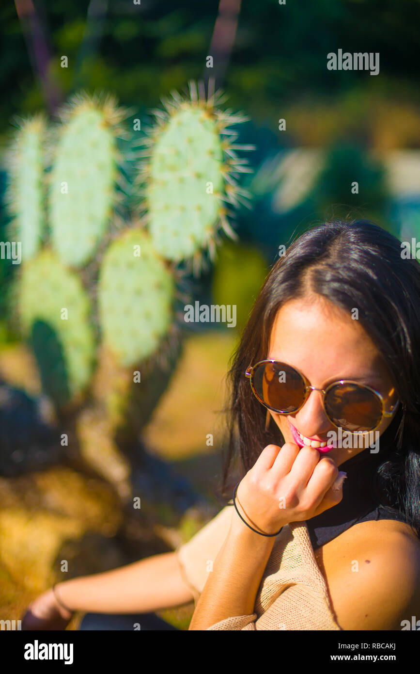 Latin female model poses for pictures in Barcelona, Spain. Barcelona's ...
