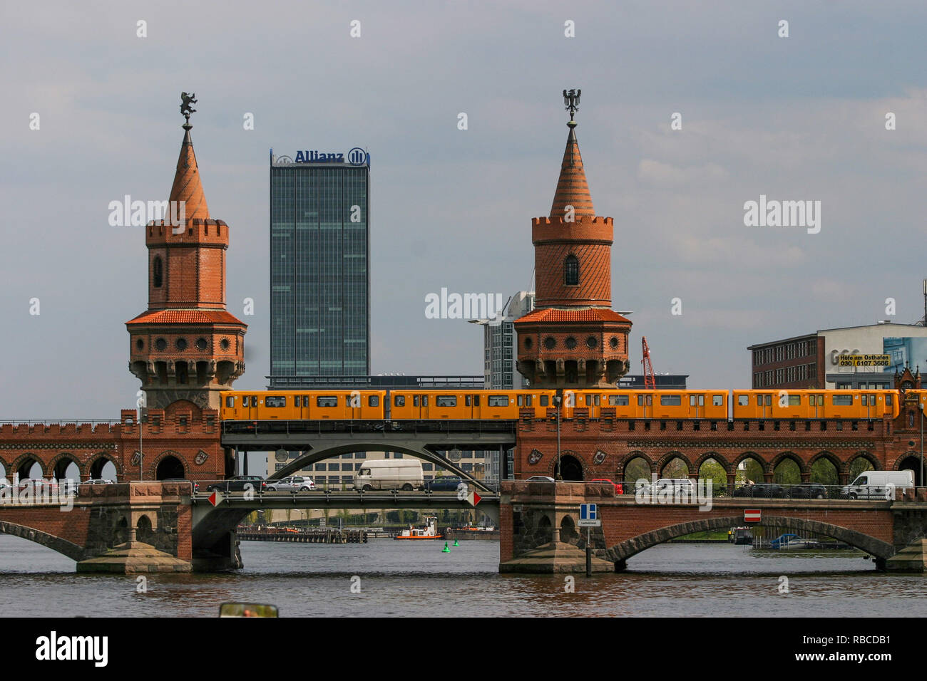 Oberbaum bridge, Oberbaumbrucke, Berlin, Germany Stock Photo - Alamy