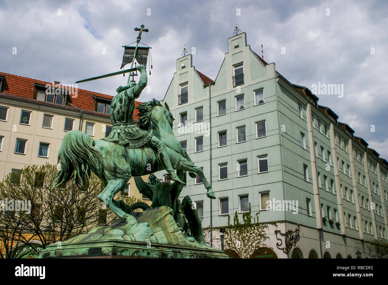 Bronze statue of Saint-George Slaying The Dragon, Nicolaiviertel ...