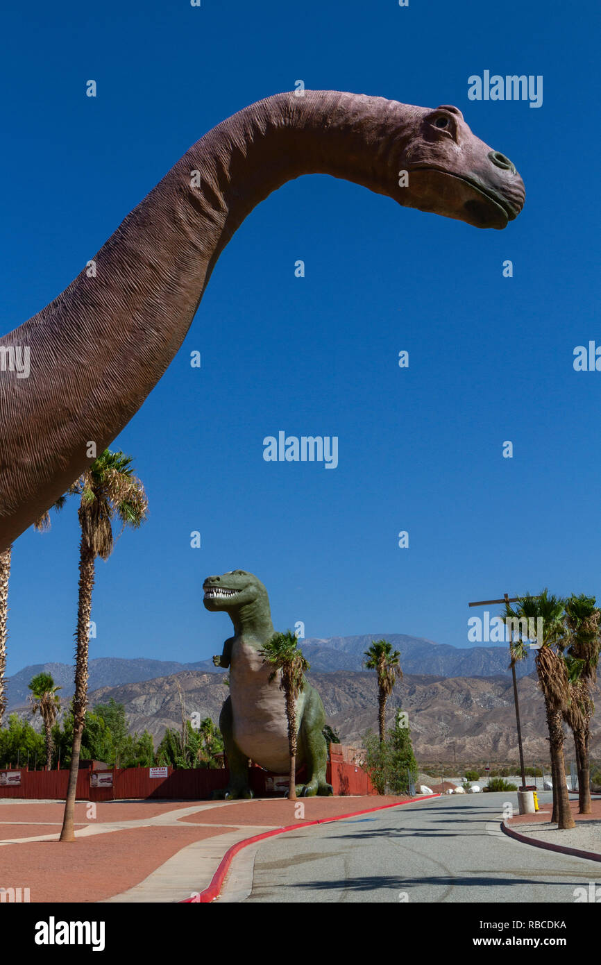 Dinny the Dinosaur (Brontosaurus), Cabazon Dinosaurs, Palm Springs ...