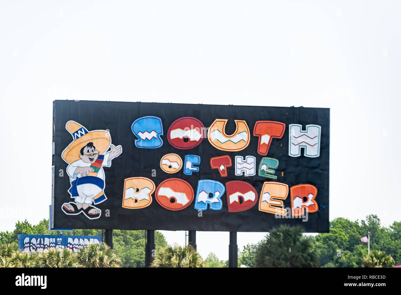 Welcome north carolina road sign hi-res stock photography and images ...