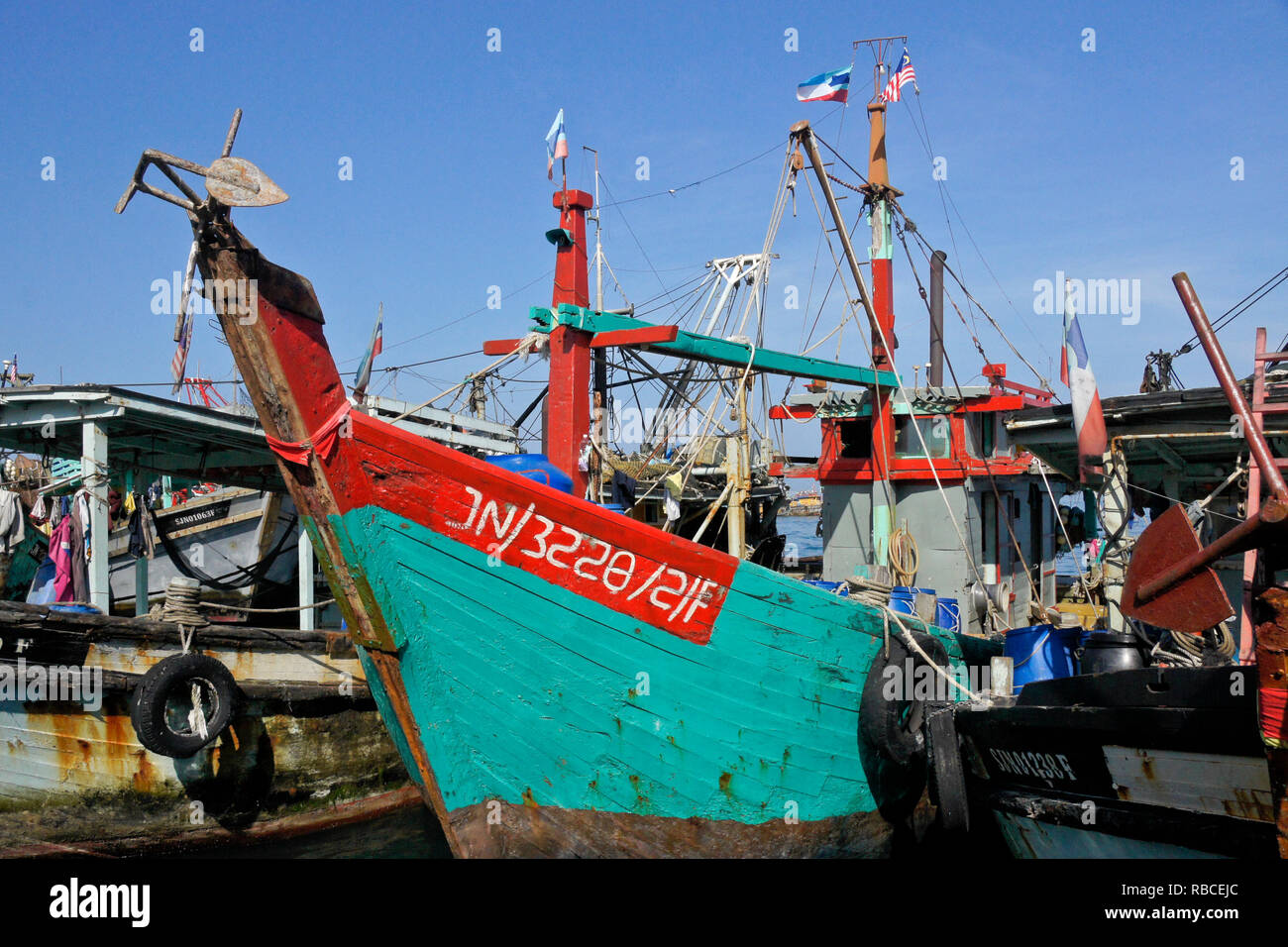 Malaysia sabah fishing boat in hi-res stock photography and images - Alamy