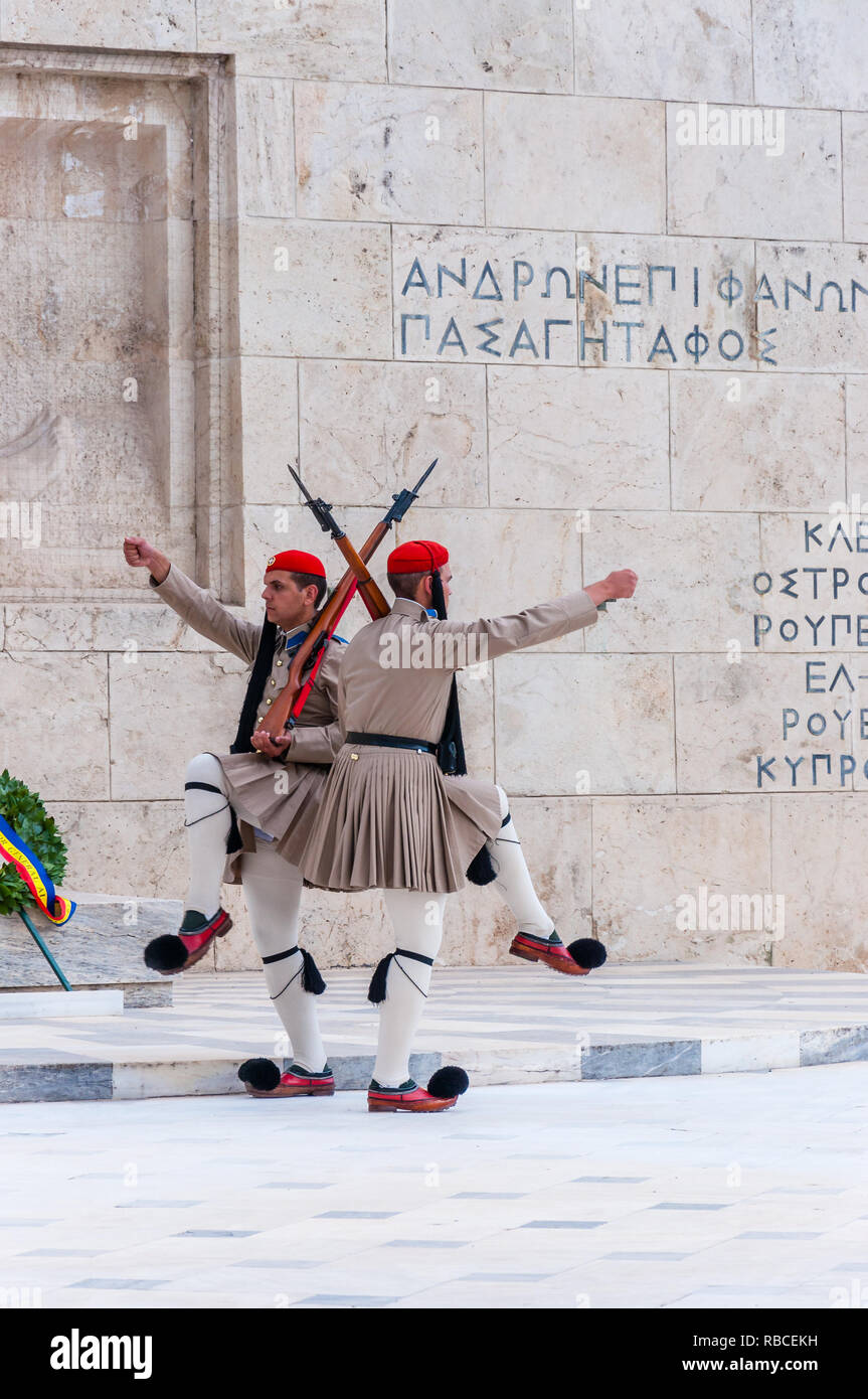 Evzonoi hi-res stock photography and images - Alamy