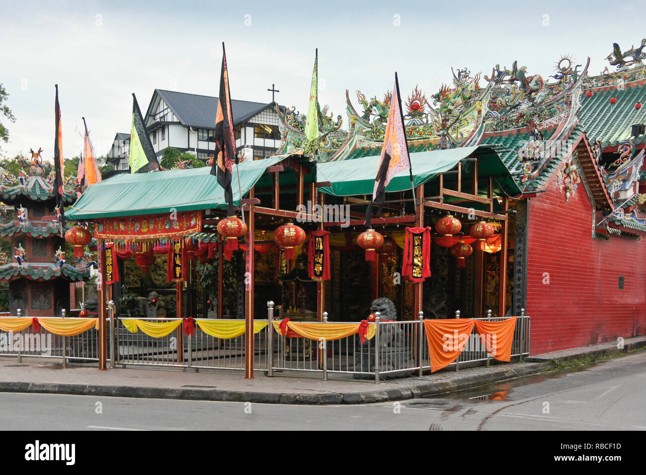 Hong San Chinese temple in Kuching, Sarawak (Borneo), Malaysia Stock ...