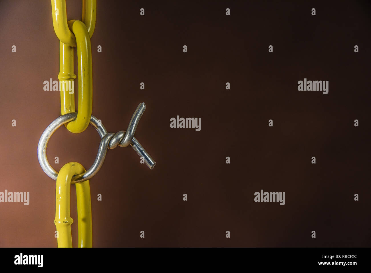 Weak Link in a Chain Stock Photo - Alamy