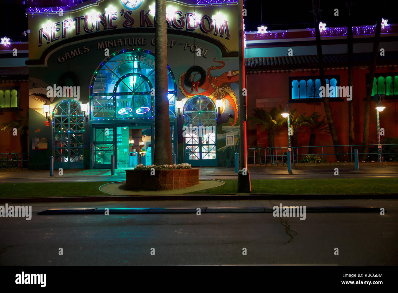 Santa cruz boardwalk night hi-res stock photography and images - Alamy