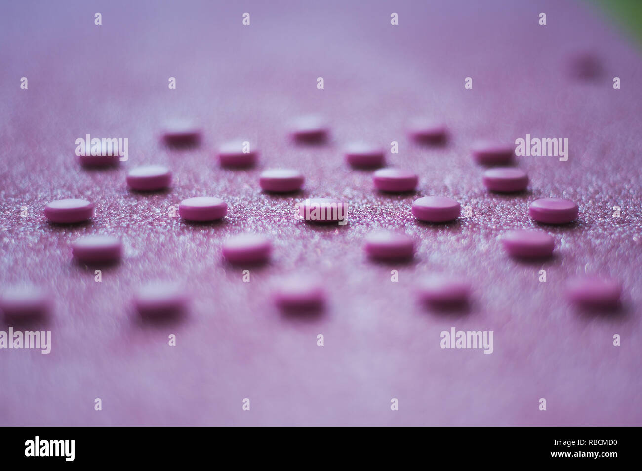 Antibiotic Tablet High Resolution Stock Photography and Images - Alamy