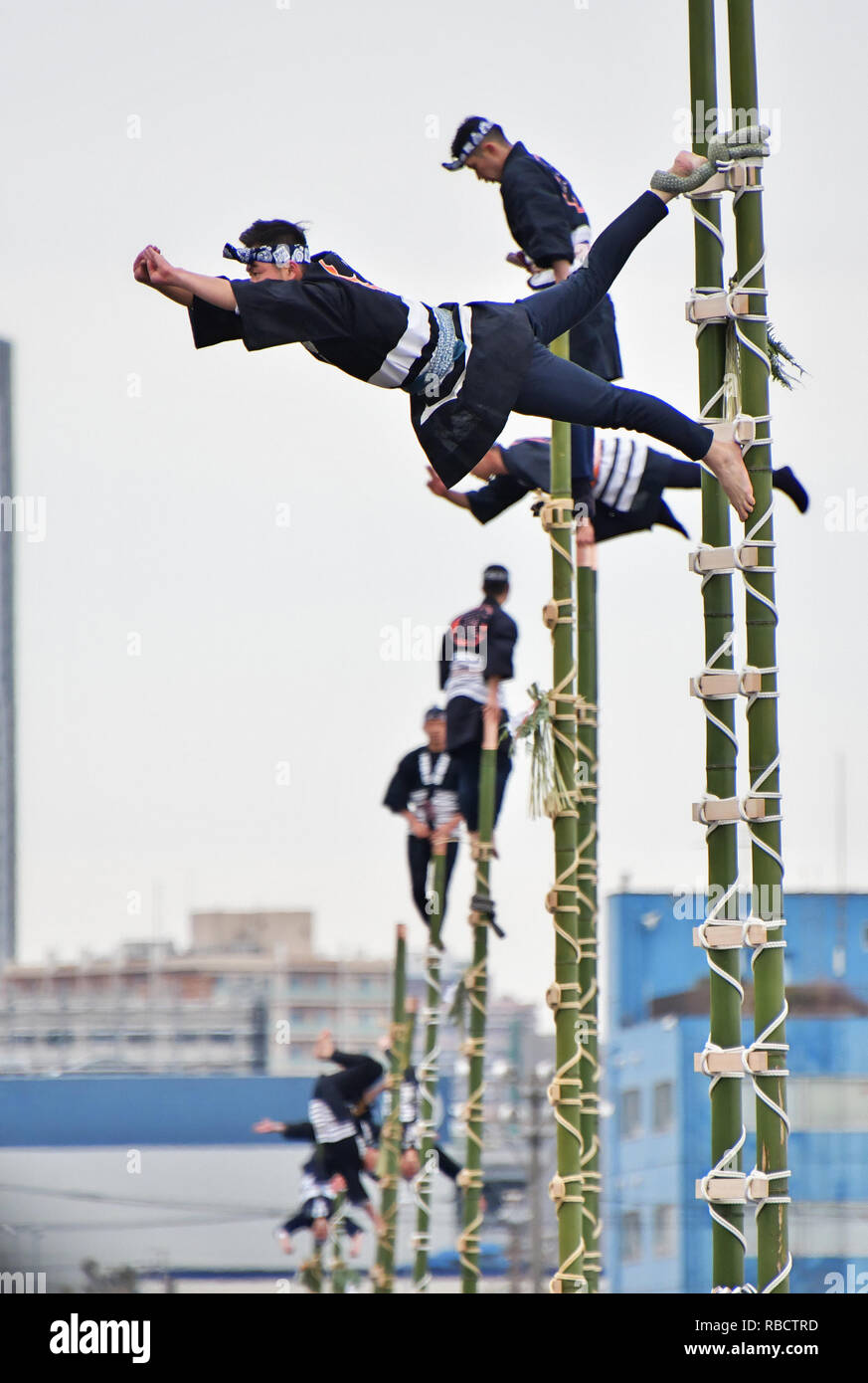 Traditional Japanese firefighters (Members of the Edo Firemanship ...