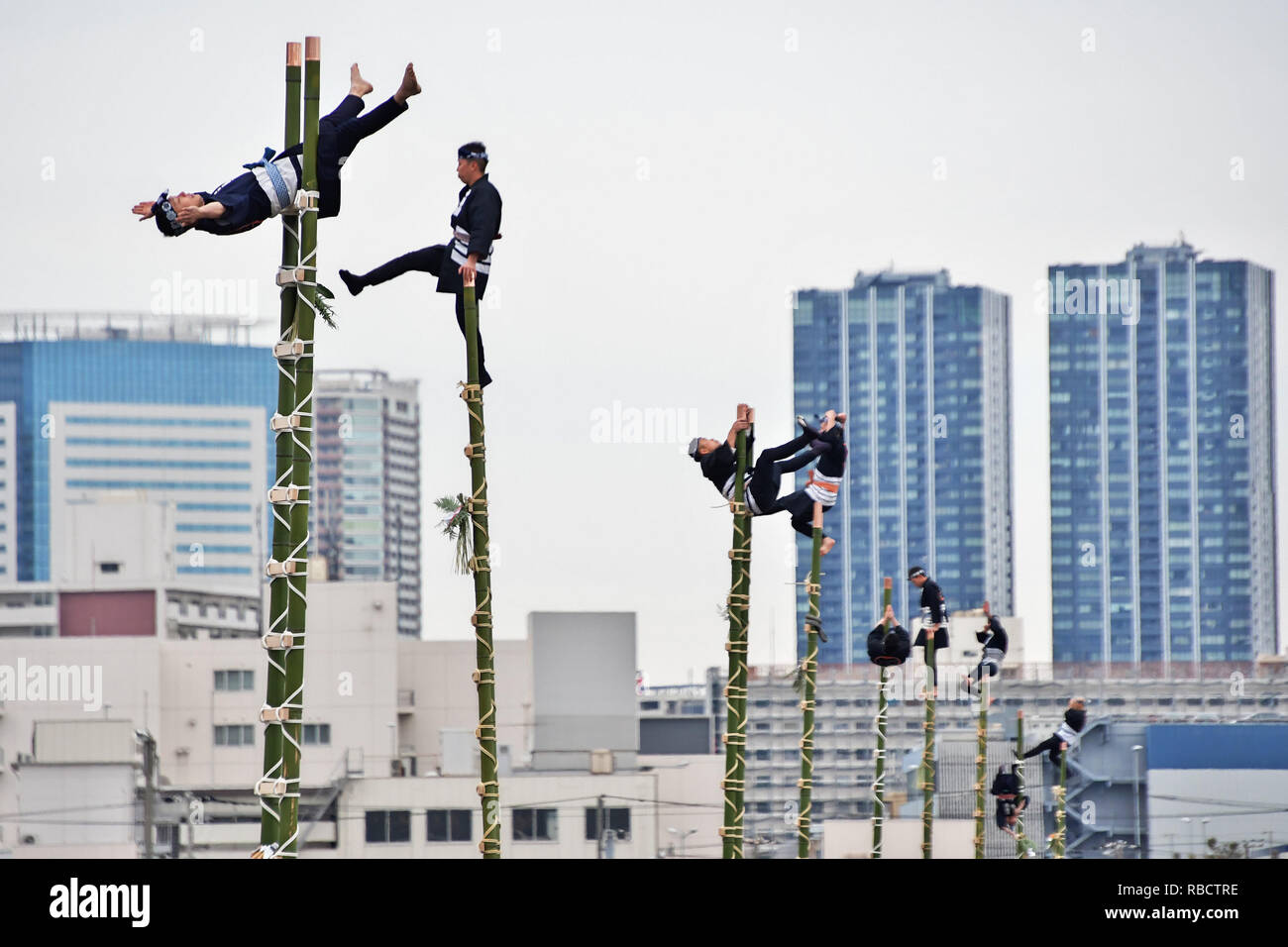 Traditional Japanese firefighters (Members of the Edo Firemanship ...