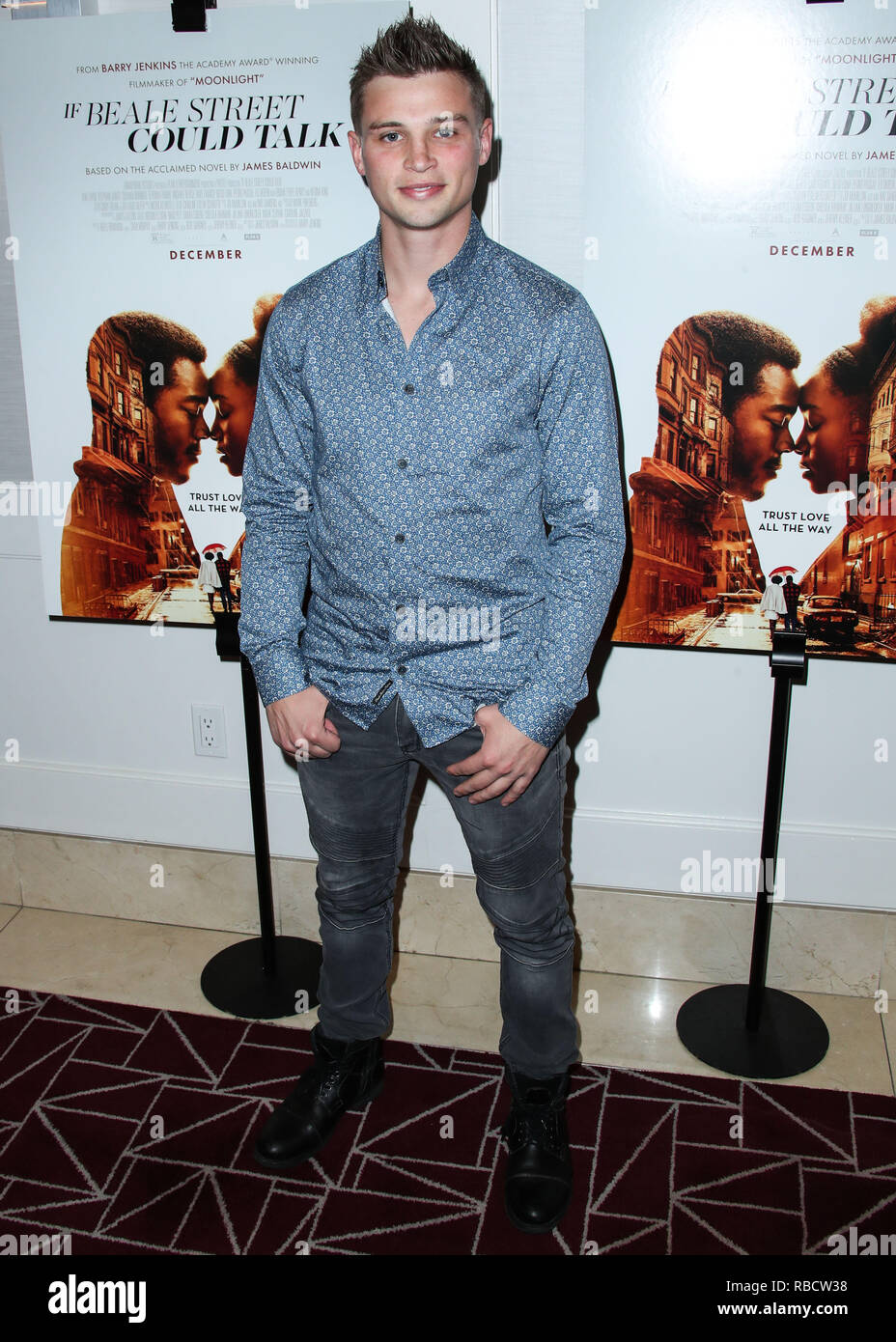 Los Angeles, California, USA. 8th January, 2019. Derek Mann arrives at ...