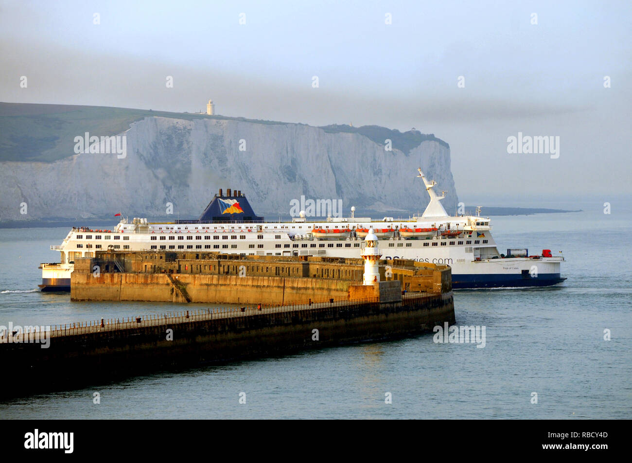 Dover canal hi-res stock photography and images - Alamy
