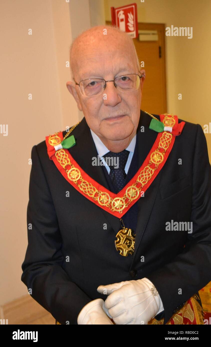 Grand orient freemasonry hi-res stock photography and images - Alamy