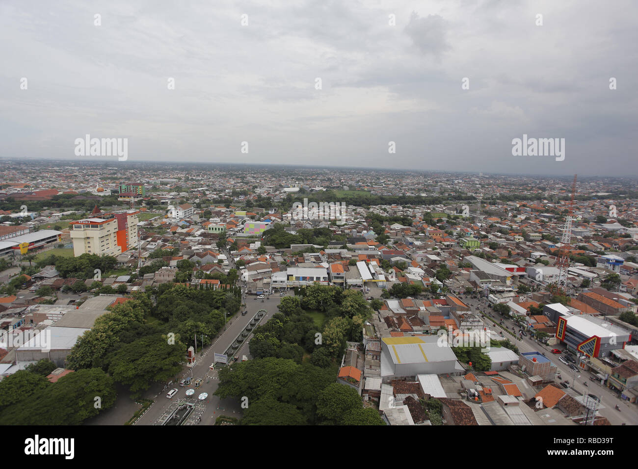 Semarang, Central Java, Indonesia. 2nd Jan, 2019. High settlements ...