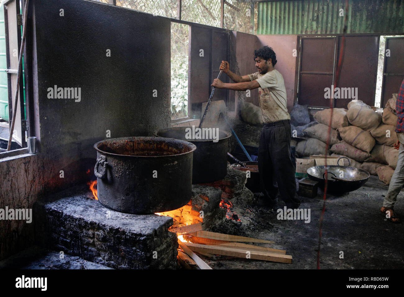 Chaku hi-res stock photography and images - Alamy