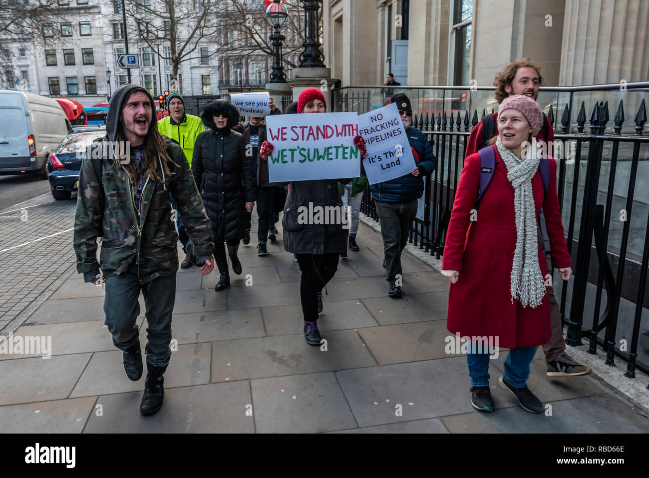 First nations pipeline protest canada hi-res stock photography and ...