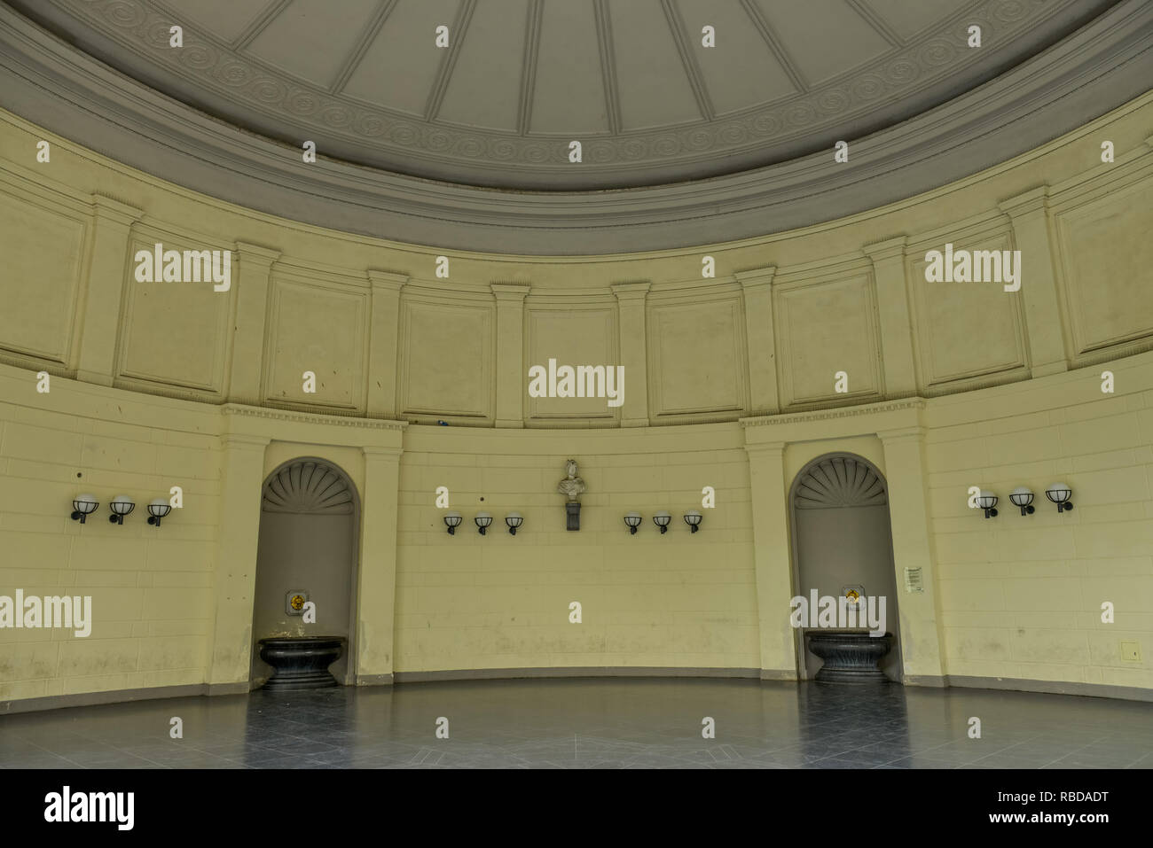 Elisenbrunnen High Resolution Stock Photography and Images - Alamy