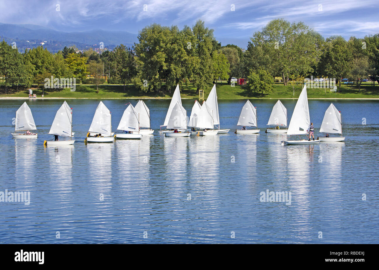 Small sailing ships hi-res stock photography and images - Alamy