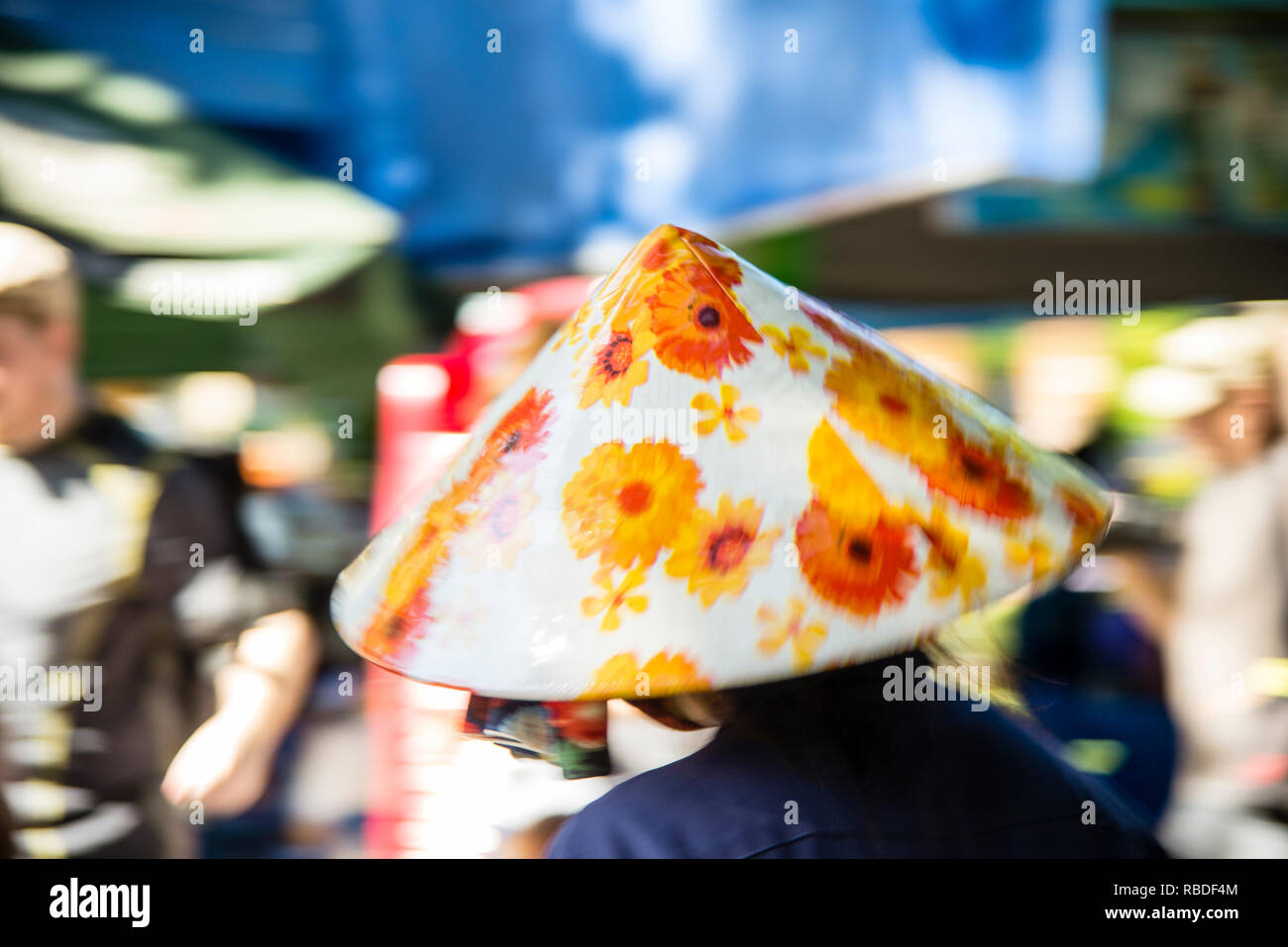 Conical hats national costume of Vietnam, protects the wearer from sun ...