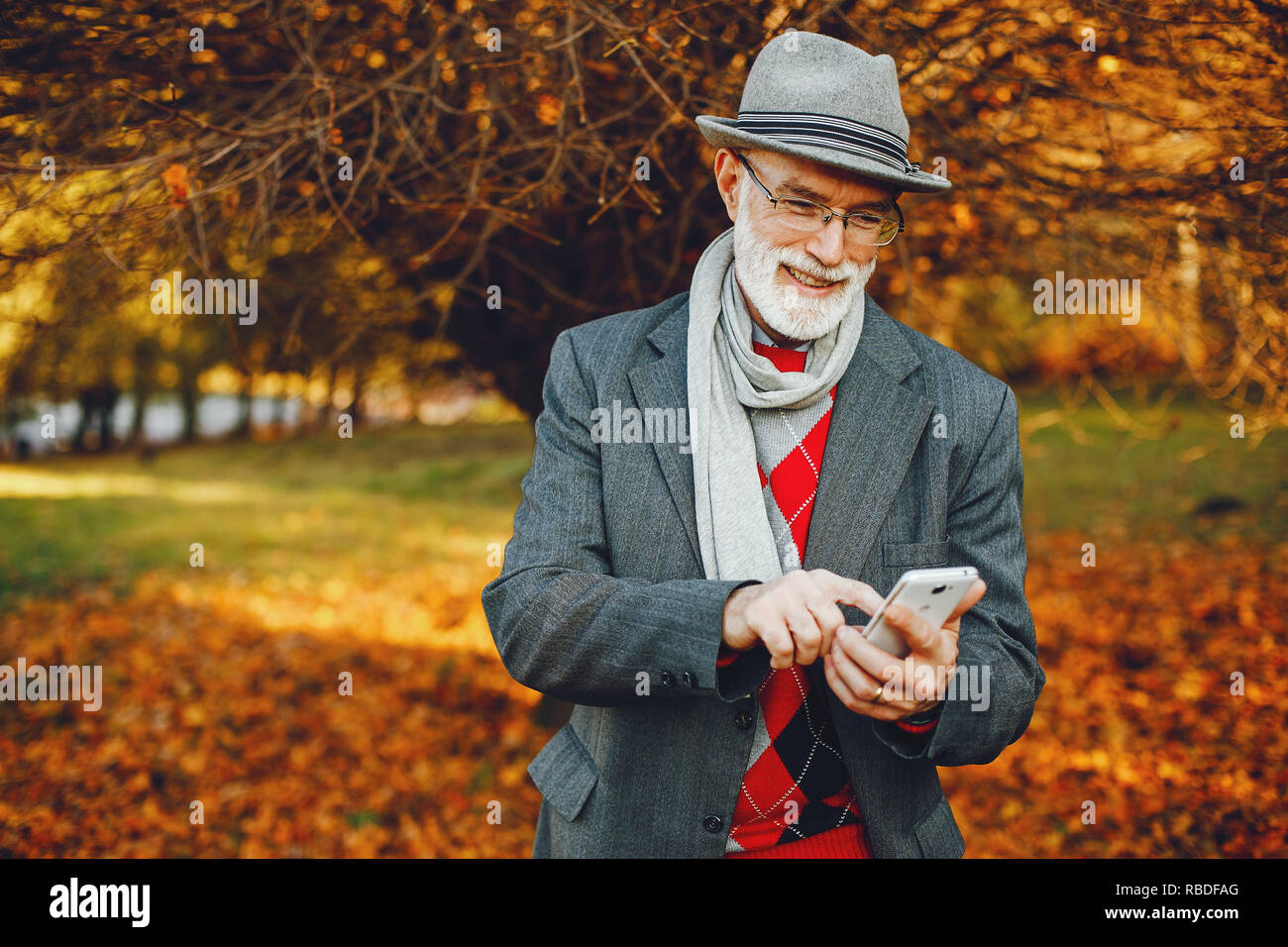 Old man face red hair hi-res stock photography and images - Alamy