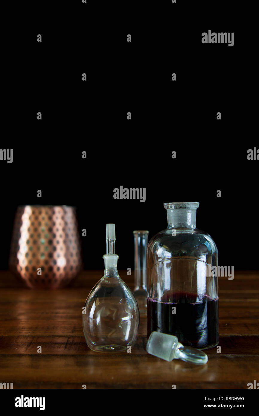 Vintage glassware hi-res stock photography and images - Alamy