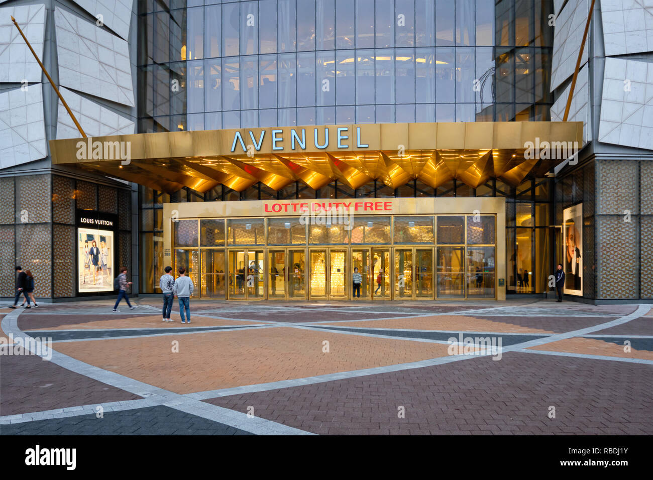 Lotte mall hi-res stock photography and images - Alamy