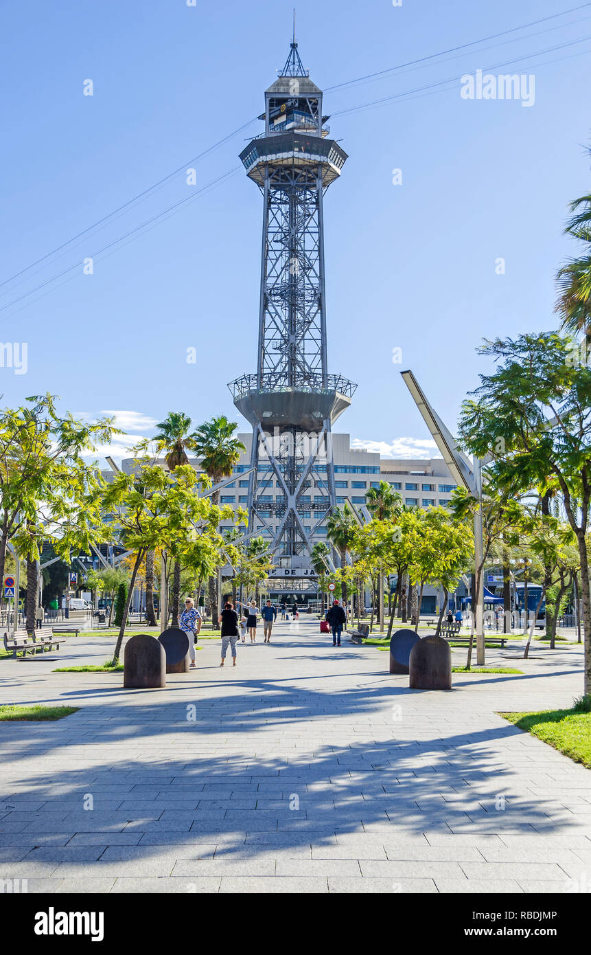Steel truss tower hi-res stock photography and images - Alamy