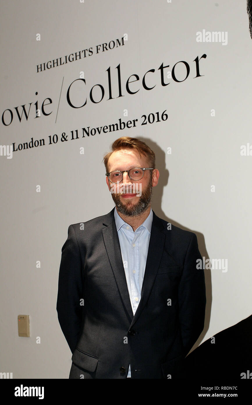 NEW YORK, NY - SEPTEMBER 26: SothebyÕs Senior Specialist in Modern ...