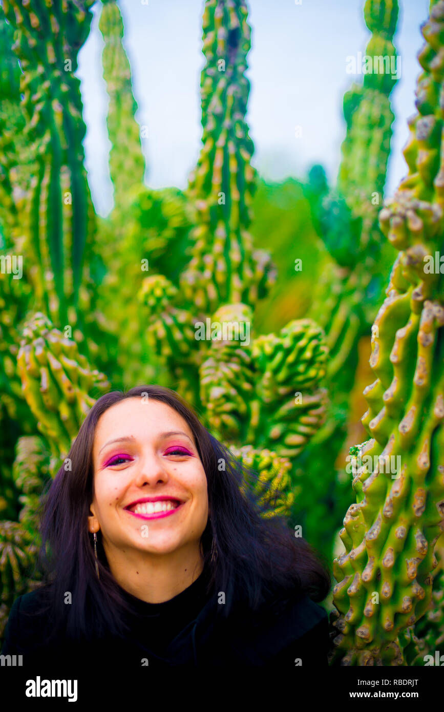 Latin female model poses for pictures in Barcelona, Spain. Barcelona's ...