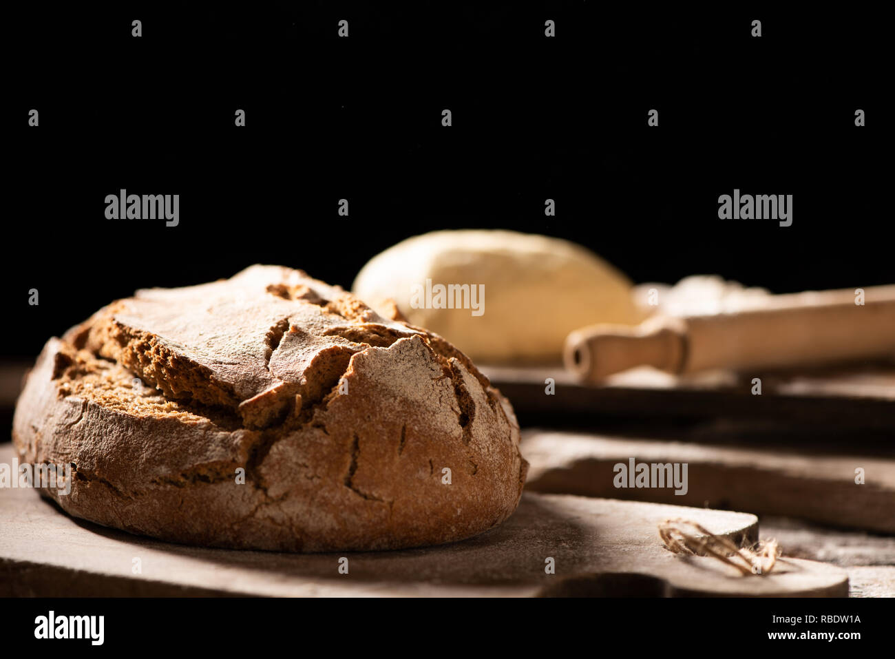 Homemade fresh bread in a Bakery shop. Close up Stock Photo - Alamy