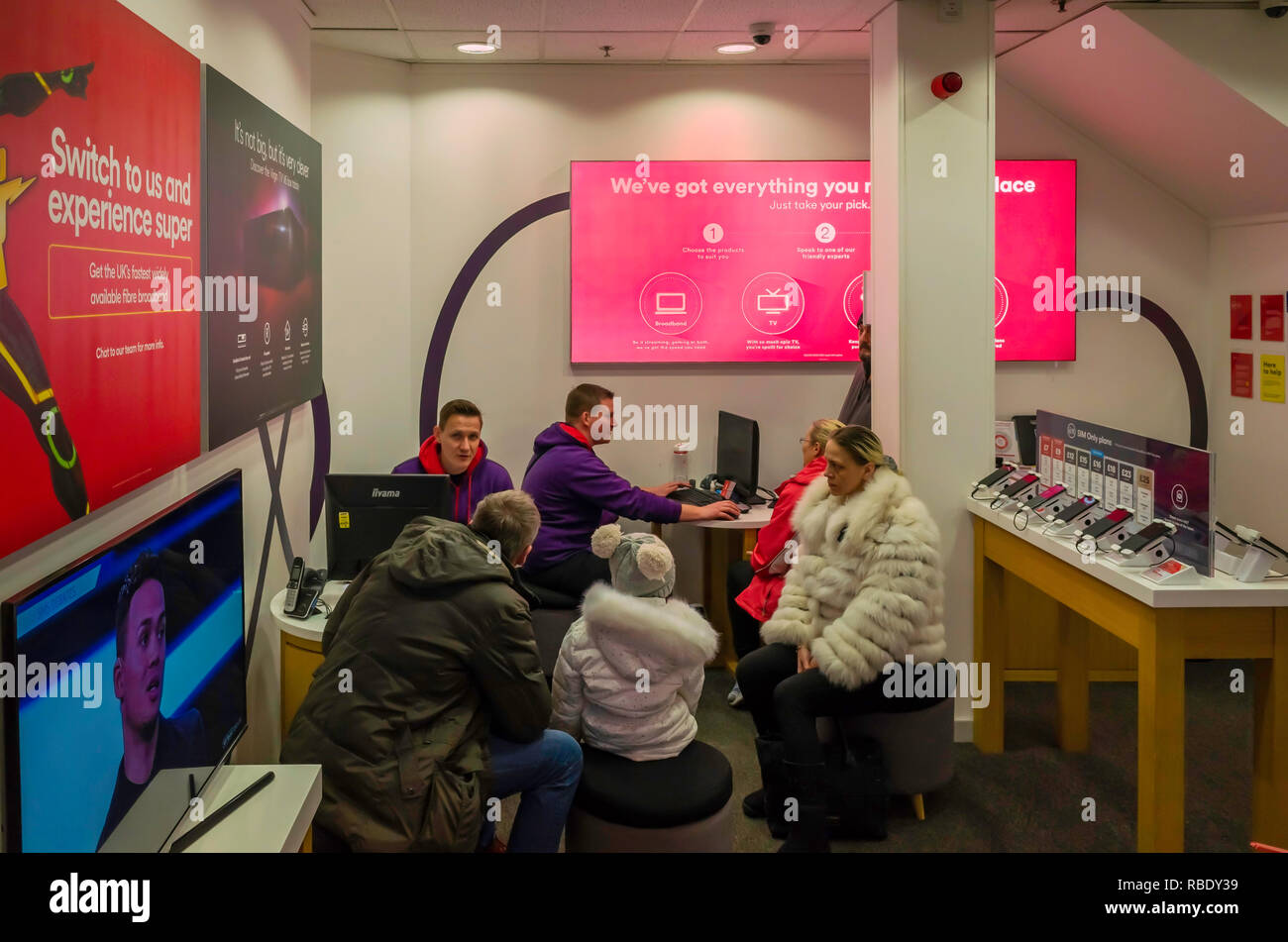 Virgin media hi-res stock photography and images - Alamy