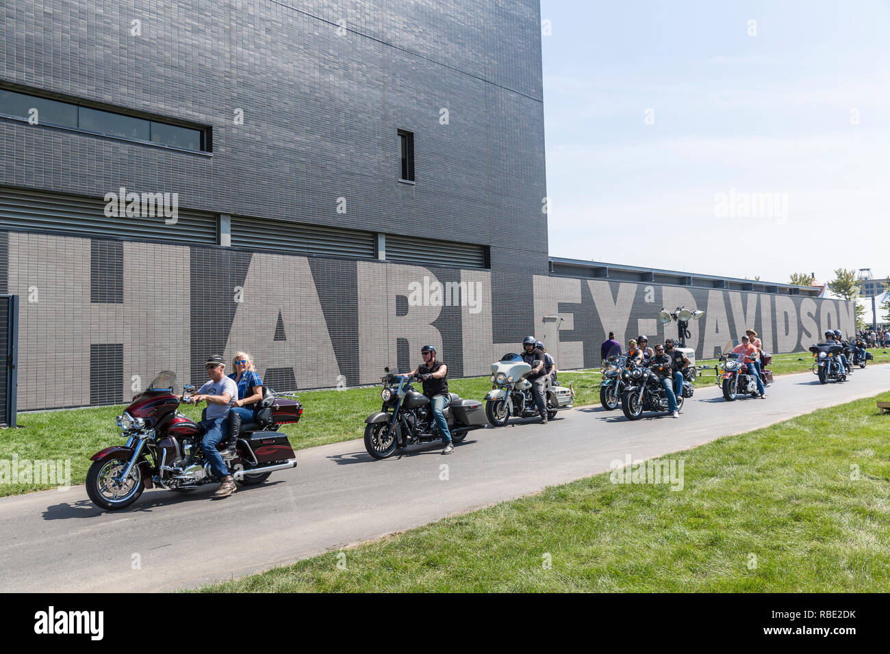 Harley davidson rally hi-res stock photography and images - Alamy
