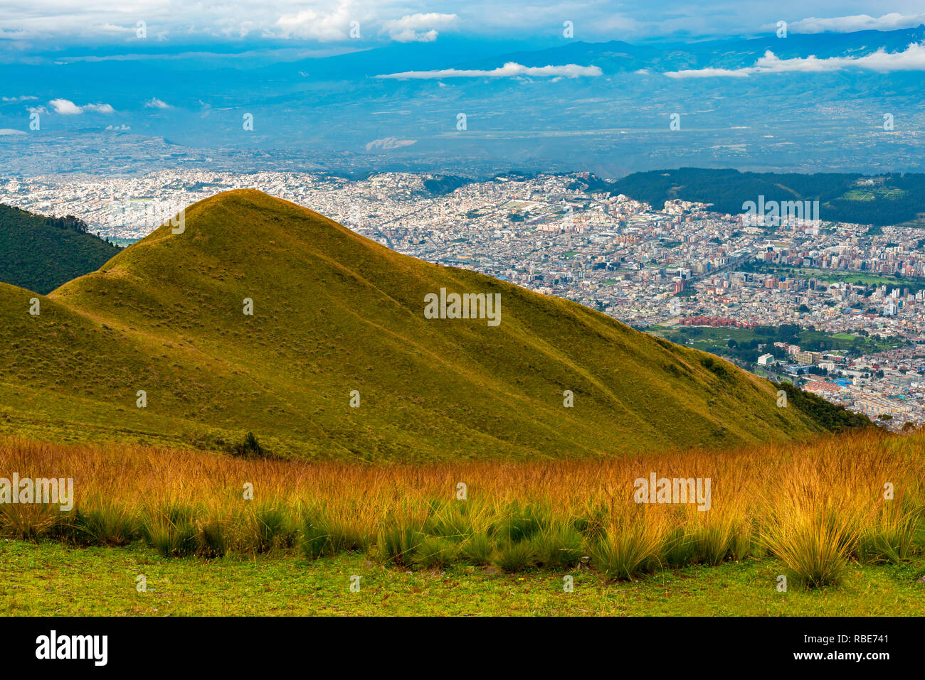 Pichincha volcano hi-res stock photography and images - Alamy