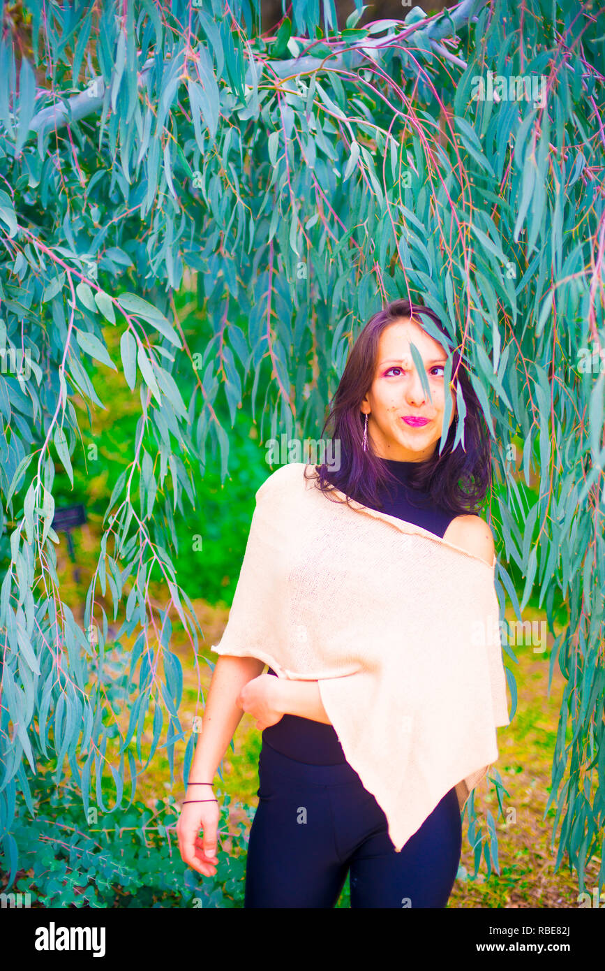 Latin female model poses for pictures in Barcelona, Spain. Barcelona's ...