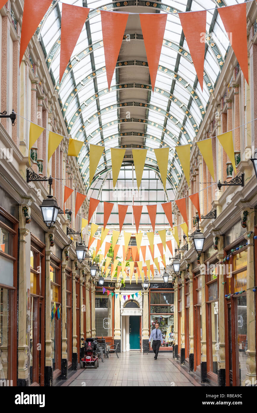 Hull hepworths arcade hi-res stock photography and images - Alamy