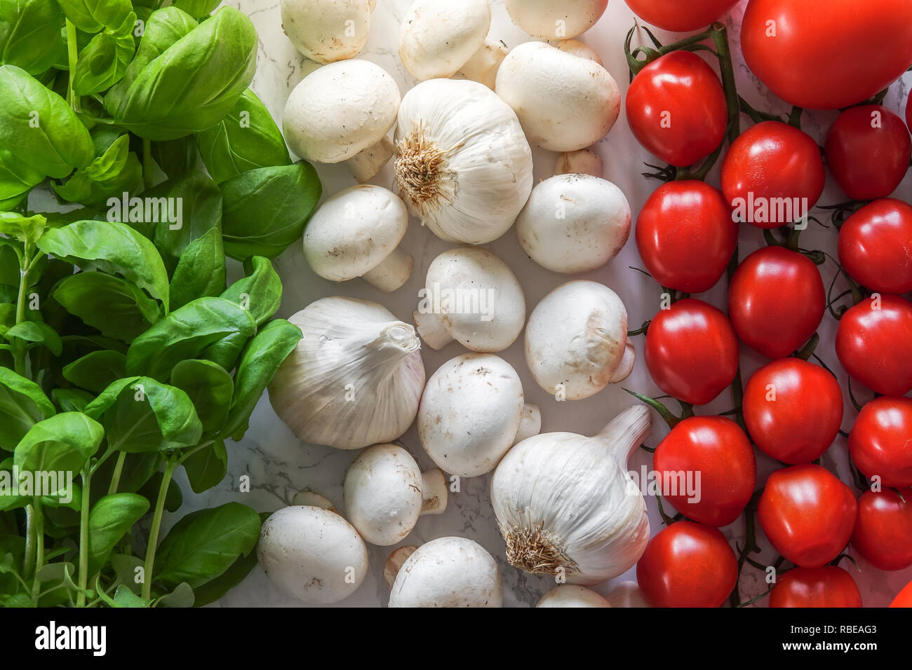 Italian flag food hi-res stock photography and images - Alamy