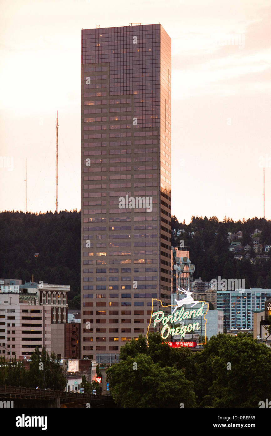 Portland oregon sign hi-res stock photography and images - Alamy