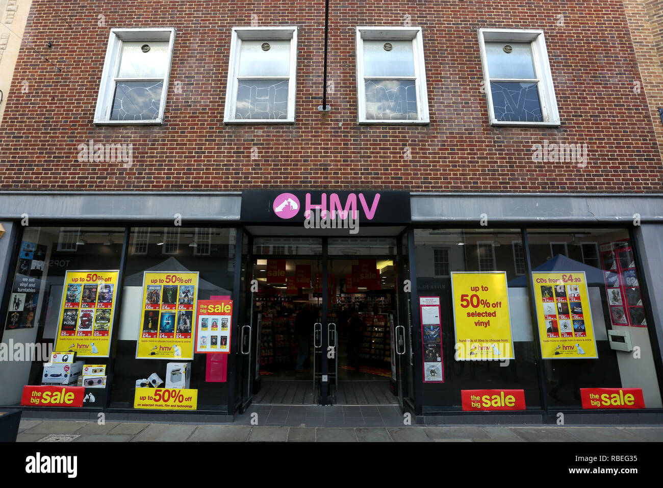 Hmv store closing down hi-res stock photography and images - Alamy